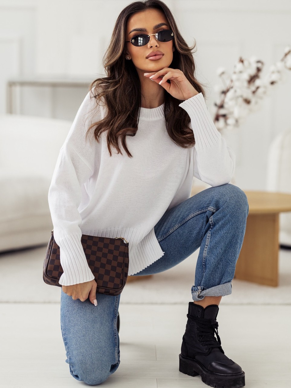 Bawełniany sweter damski JULA Madame Sue Śmietankowy | UBRANIA \ SWETRY ...